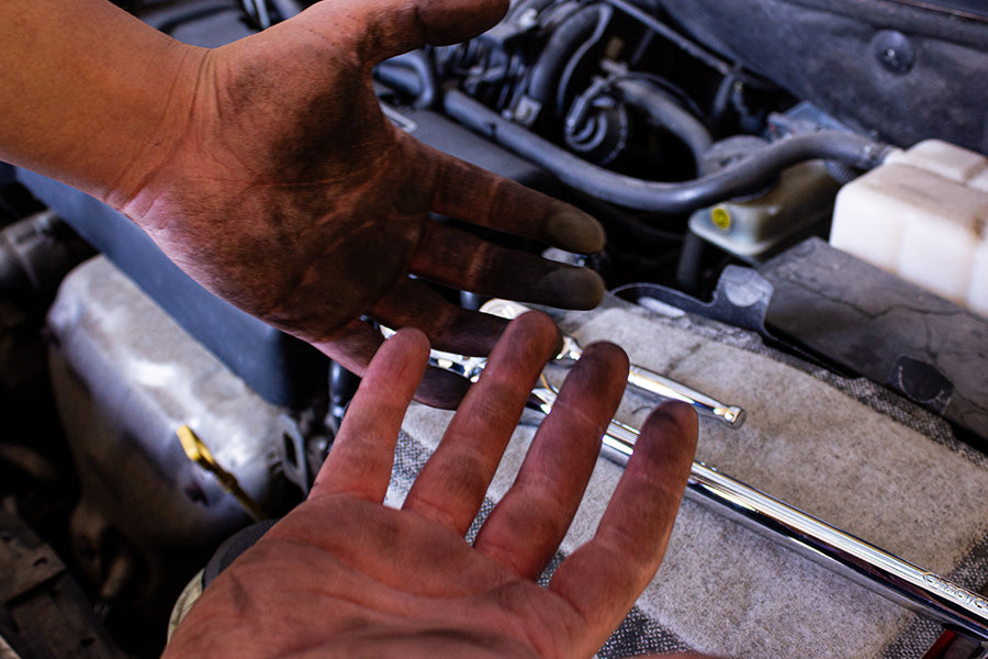 Hand and Tool Wipes | Naturally Degreasing Lemon Oil | Olsa Tools